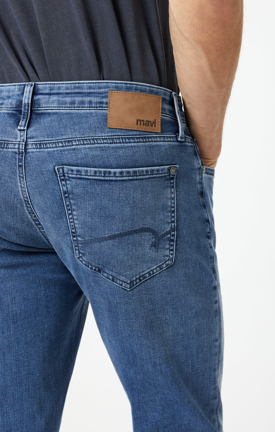 Mavi Men's Jake Slim Leg In Mid Brushed Williamsburg